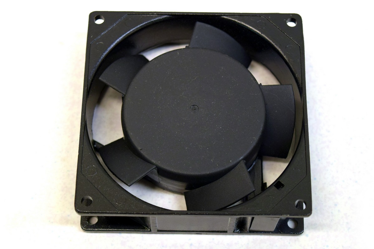 Tuuletin 230V 0.06A | Laitetori.com
